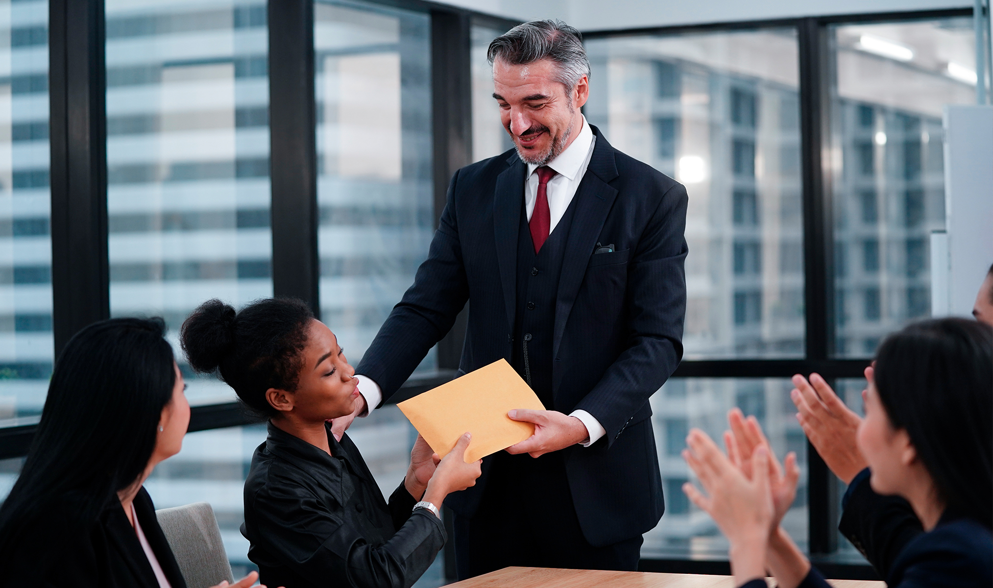 Why Employee Performance Rewards Matter and How to Choose the Right ...